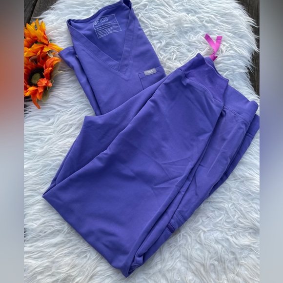 Figs | Pants & Jumpsuits | Like New Condition Figs Purple Scrub Set ...